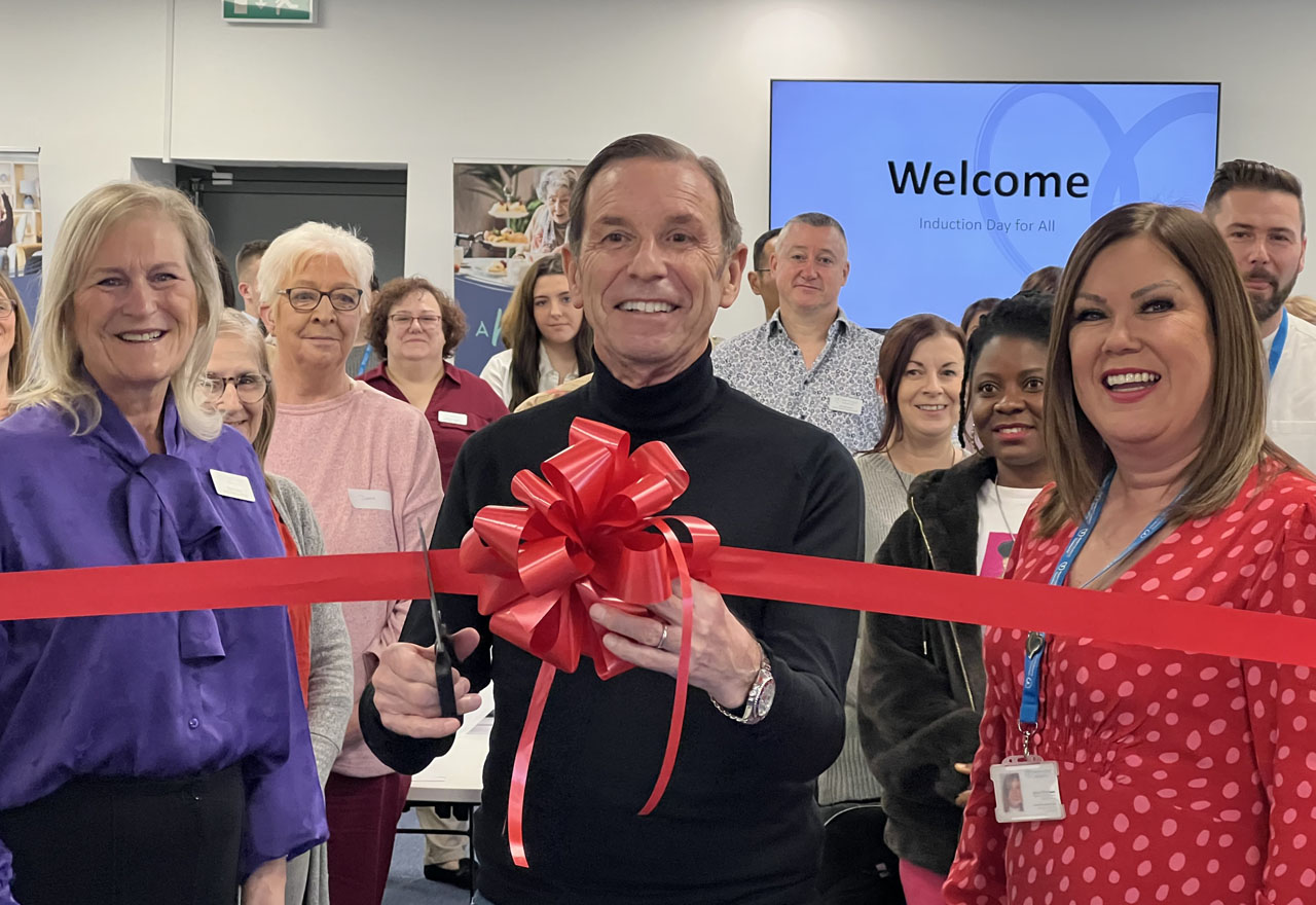 Maria Mallaband shows sector how its done with new staff training ...